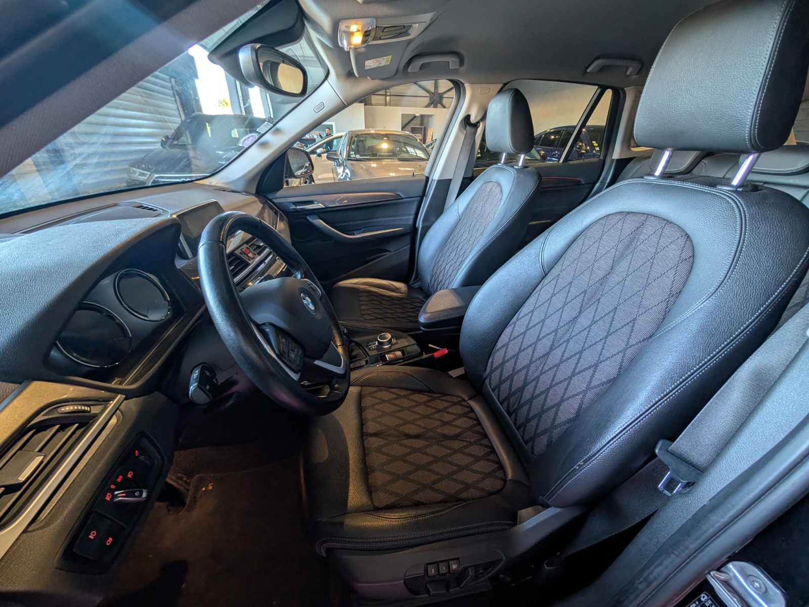 BMW X1 F48 LCI sDrive 18i 140 ch DKG7 xLine